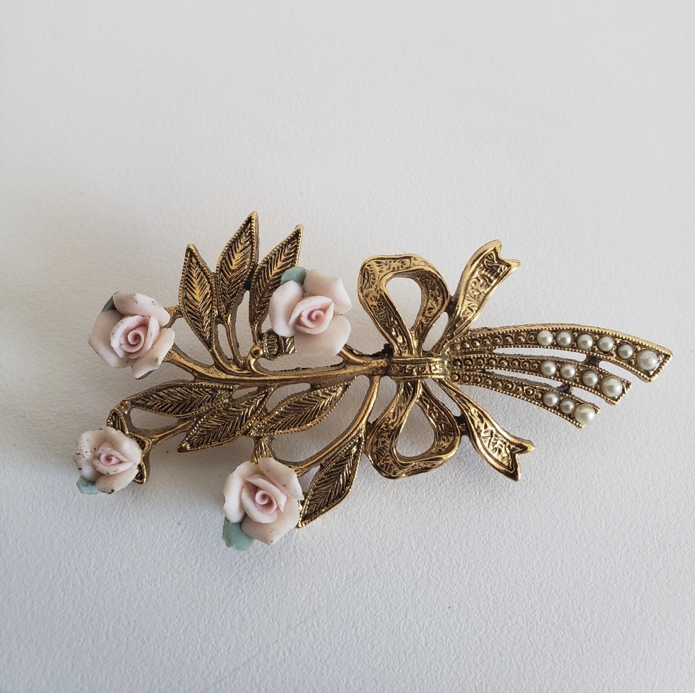 Antique 1920-30s Gold Tone Brooch Faux Seed Paerl Ros… - Gem